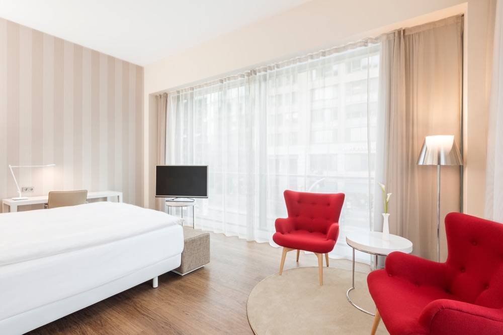 NH Collection Berlin Mitte Friedrichstrasse, hotel en Berlín - Viajes ...